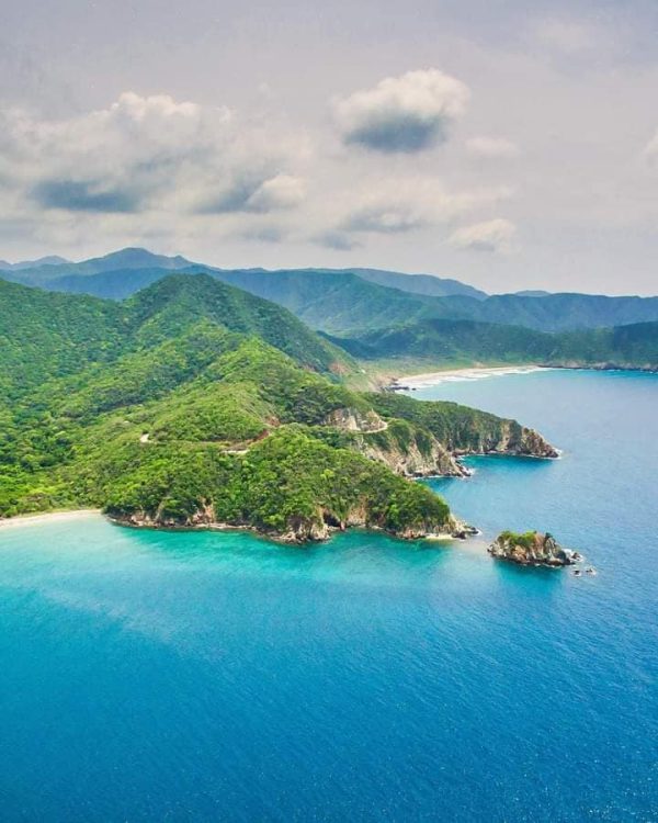 Tortuga Island - Bradypus Tours Travel Agency